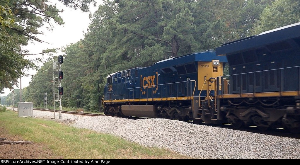 CSX ES44AC-H's 3129 and 3136 lead a SB coal train